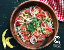 Ensalada de Tomate con Cebolla – Confieso que Cocino